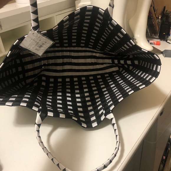 kate spade | Bags | Kate Spade Black And White Beach Tote Bag | Poshmark
